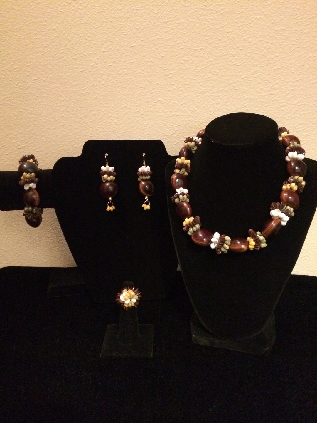 Seed Bead,mongo Shells & Koa Seed Jewelry Set,hawaiian Jewelry,hawaiian ...