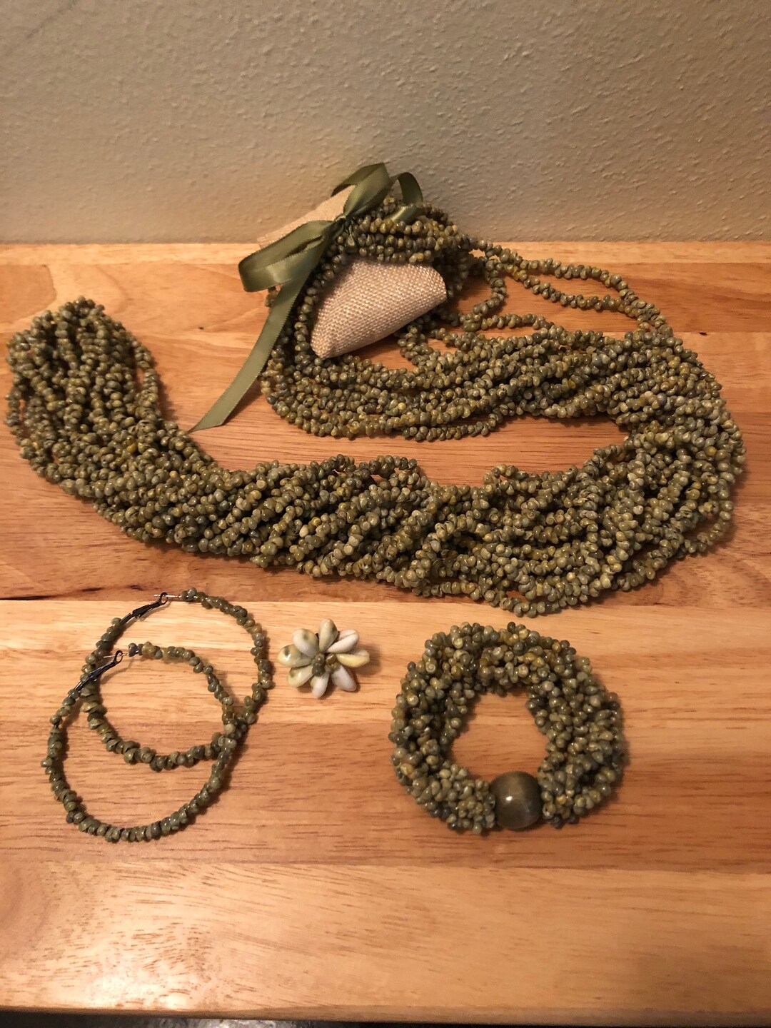Green Mongo Shell Lei Jewel Set,for the Solo Hula Dancer,hula ...