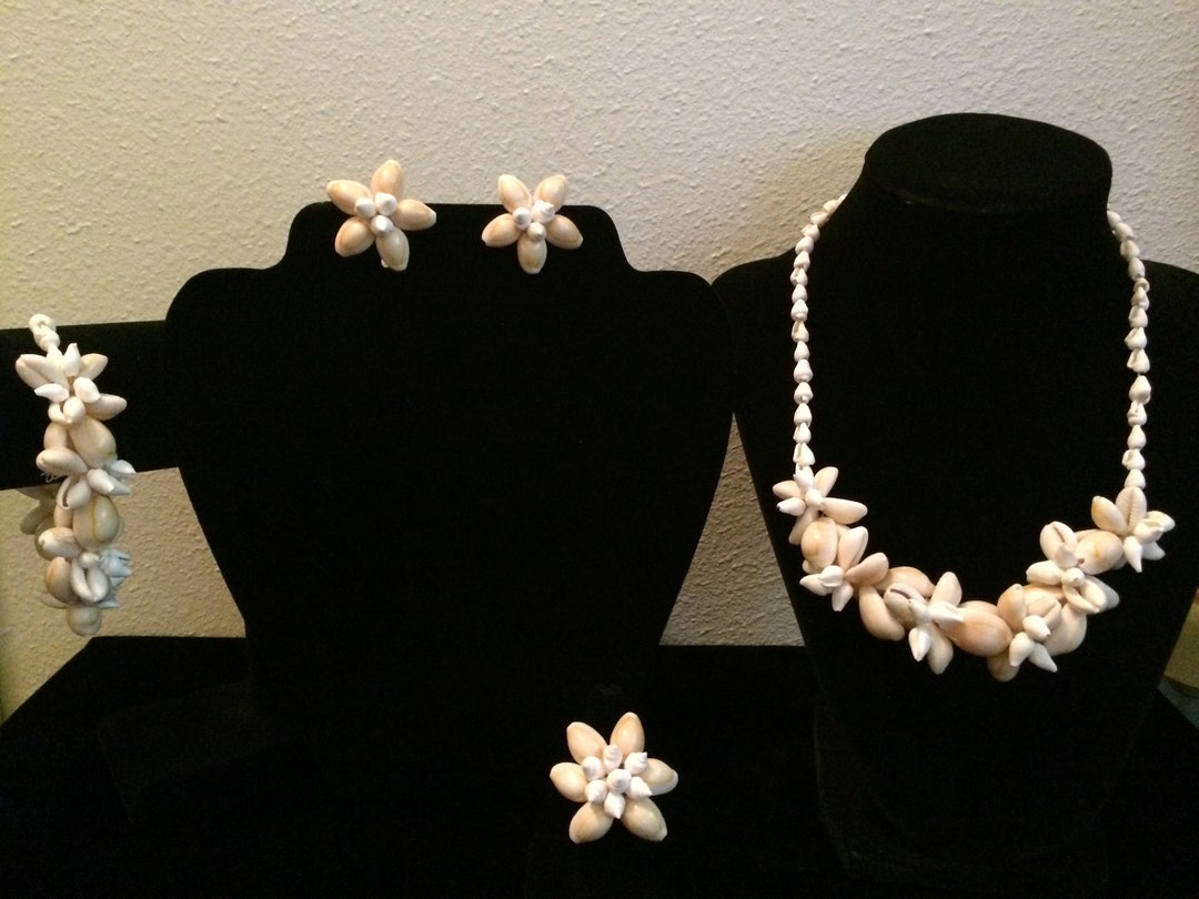 Buy Dovetail & Yellow Cowry Shell Jewel Set,shell Jewelry,monarchy ...