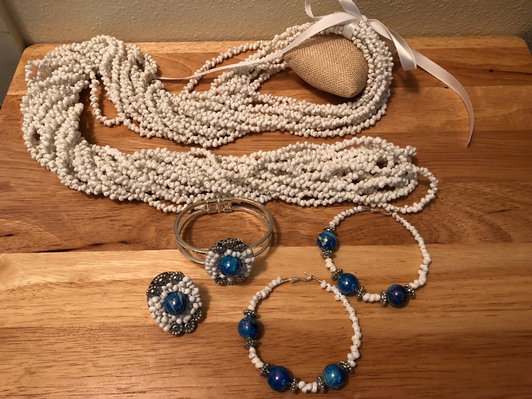 Vintage Style White Mongo Shell & Blue Marble Lei Set,monarchy Jewels ...