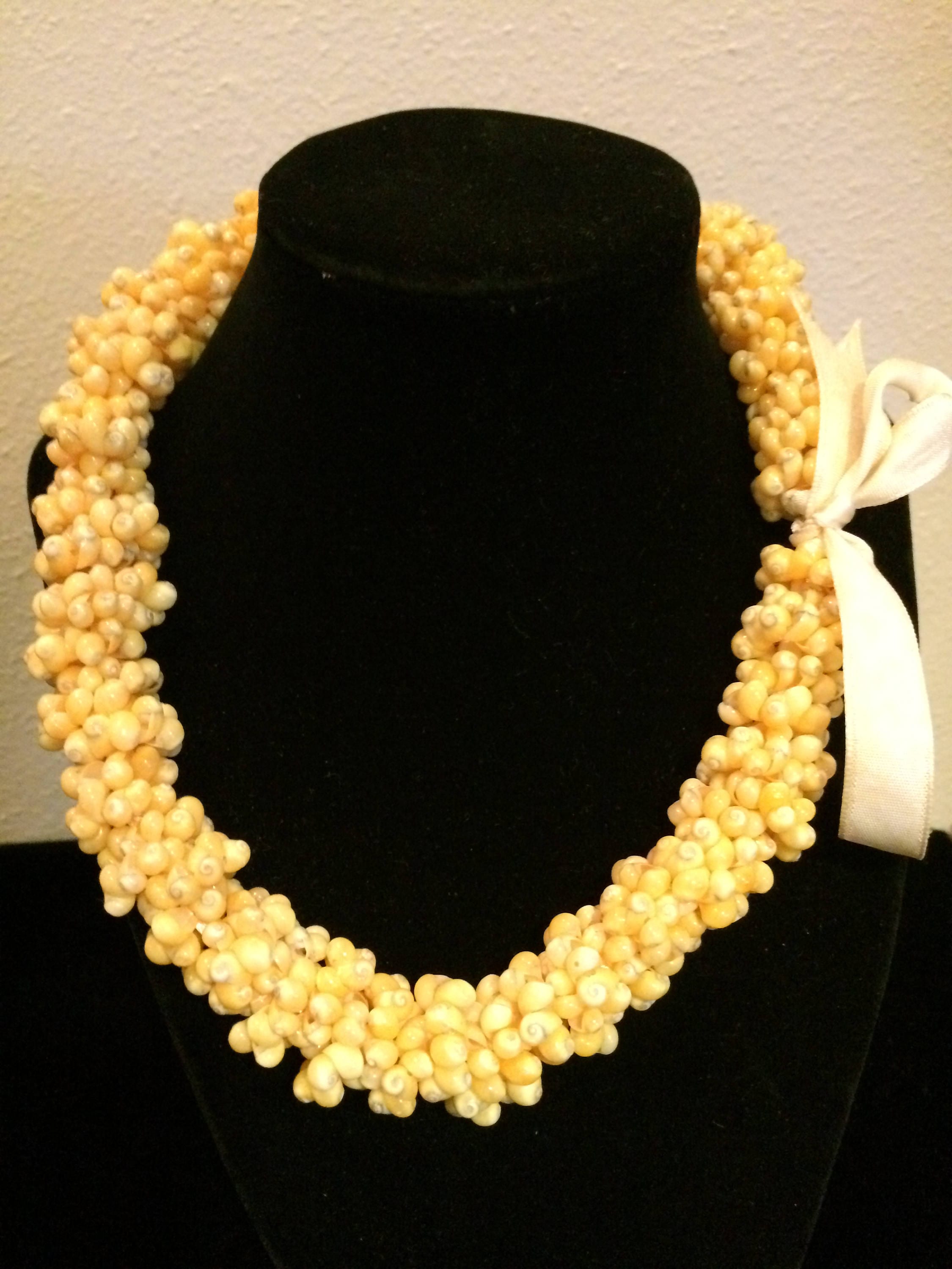 Yellow Mongo Shell Jewelry Setchoker Jewelryaloha | Etsy