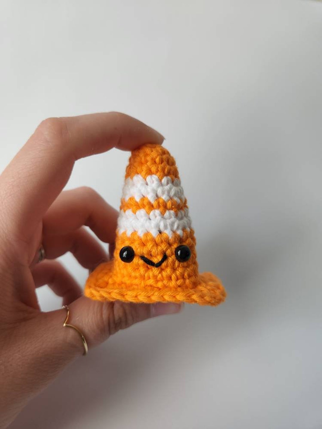 Traffic Cone Keychain, Crochet Traffic Cone, Made to Order Cone - Etsy