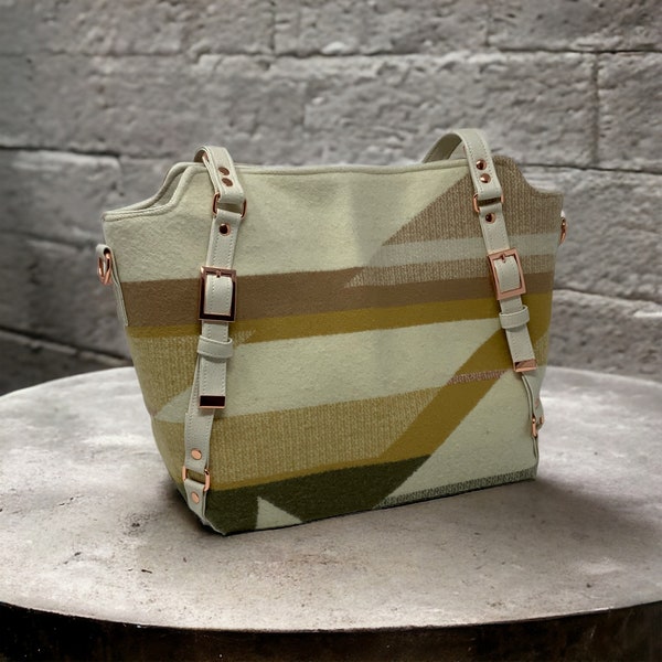 WanderingWhiteBear - Etsy