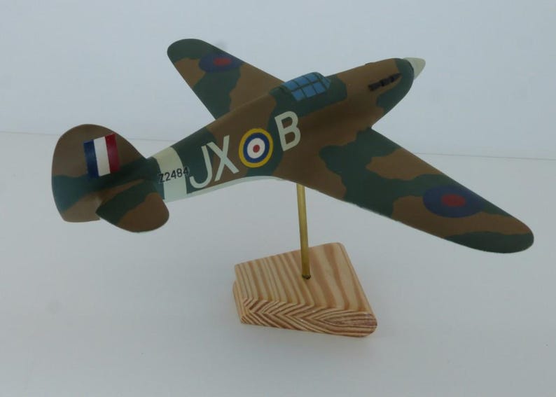Small Solid Wood Model (255 Mm X Long 210 Mm) on Support - FAFL ...