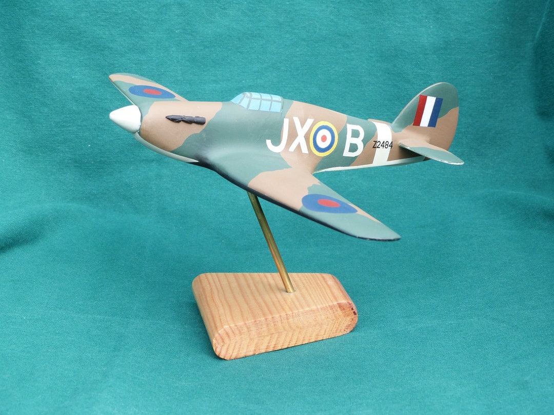 Small Solid Wood Model (255 Mm X Long 210 Mm) on Support - FAFL ...