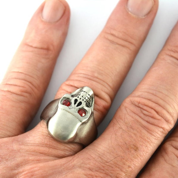 Skull Ring Ruby Eyes - Etsy