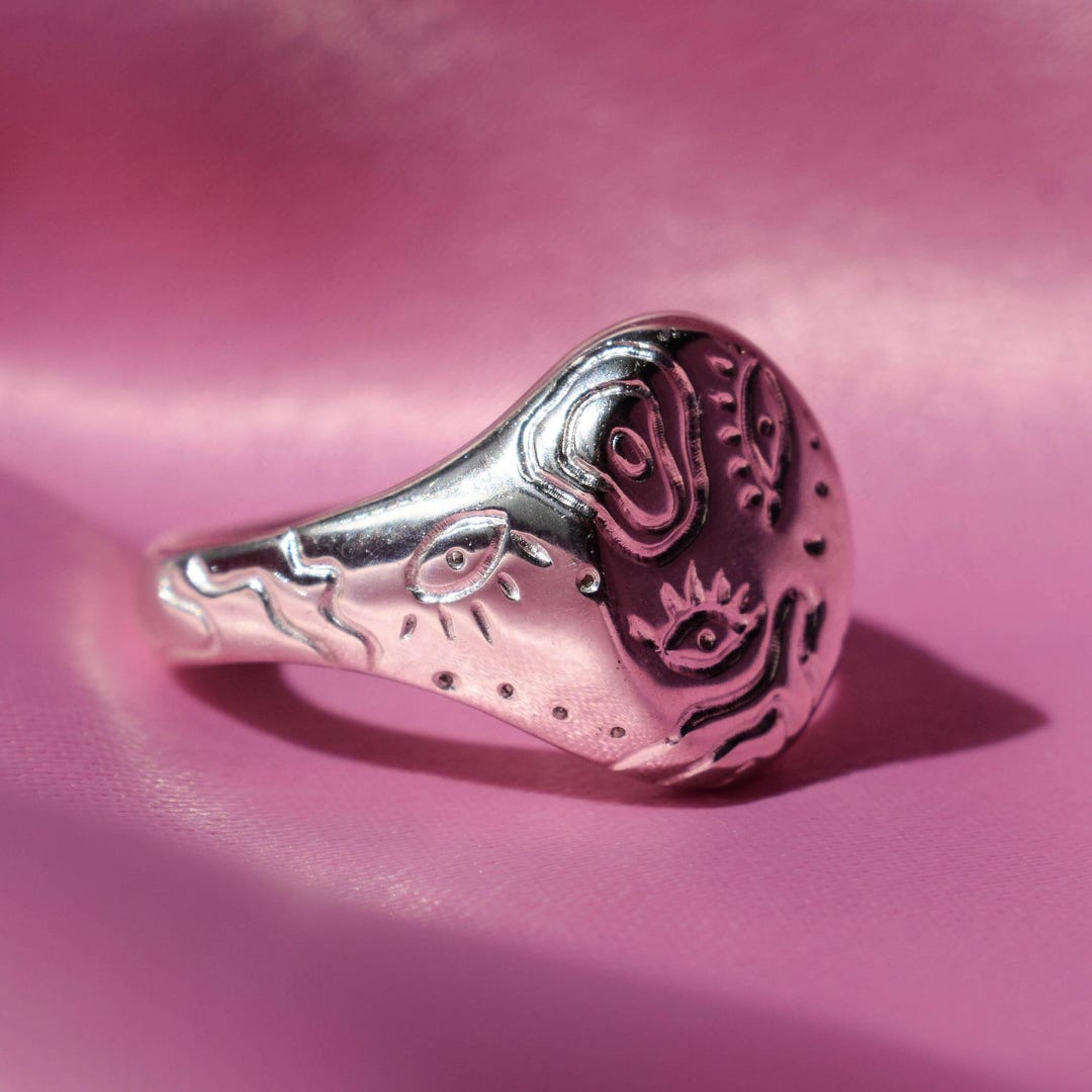 Silver Signet Ring - Eyes Artsy Ring - Unique Signet Ring Genderless - Etsy