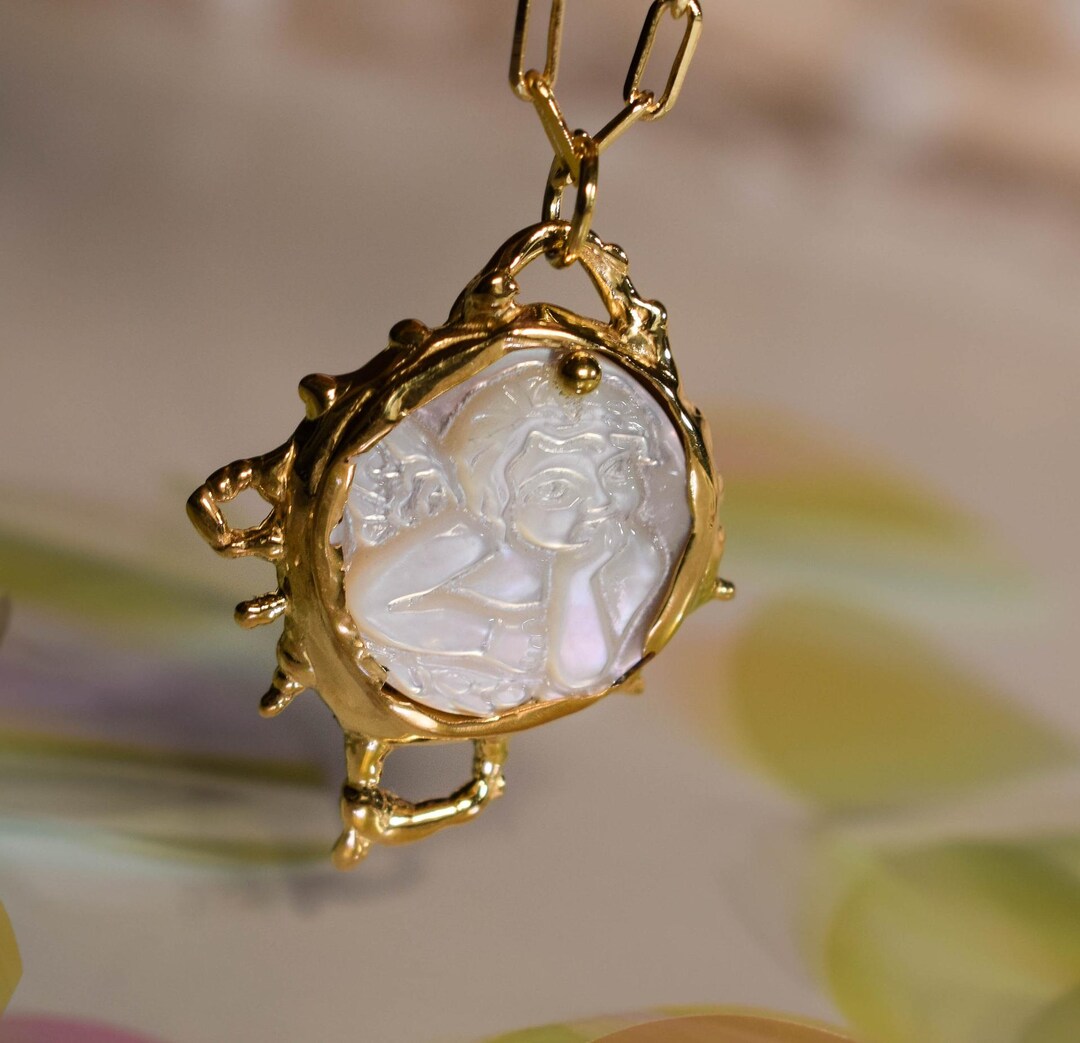 Cameo Pendant Necklace - Angel Mother of Pearl Detailed Necklace - Etsy