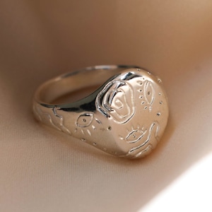 Silver Signet Ring - Eyes Artsy Ring - Unique Signet Ring Genderless - Etsy