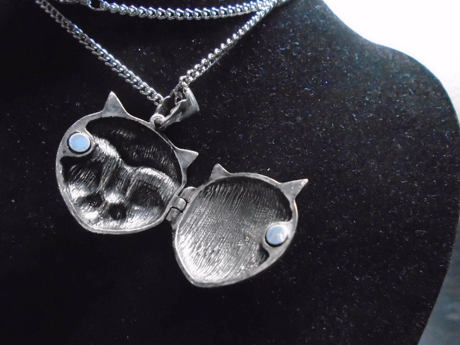 Beautiful quality magnetised cat locket pendant 925 silver | Etsy