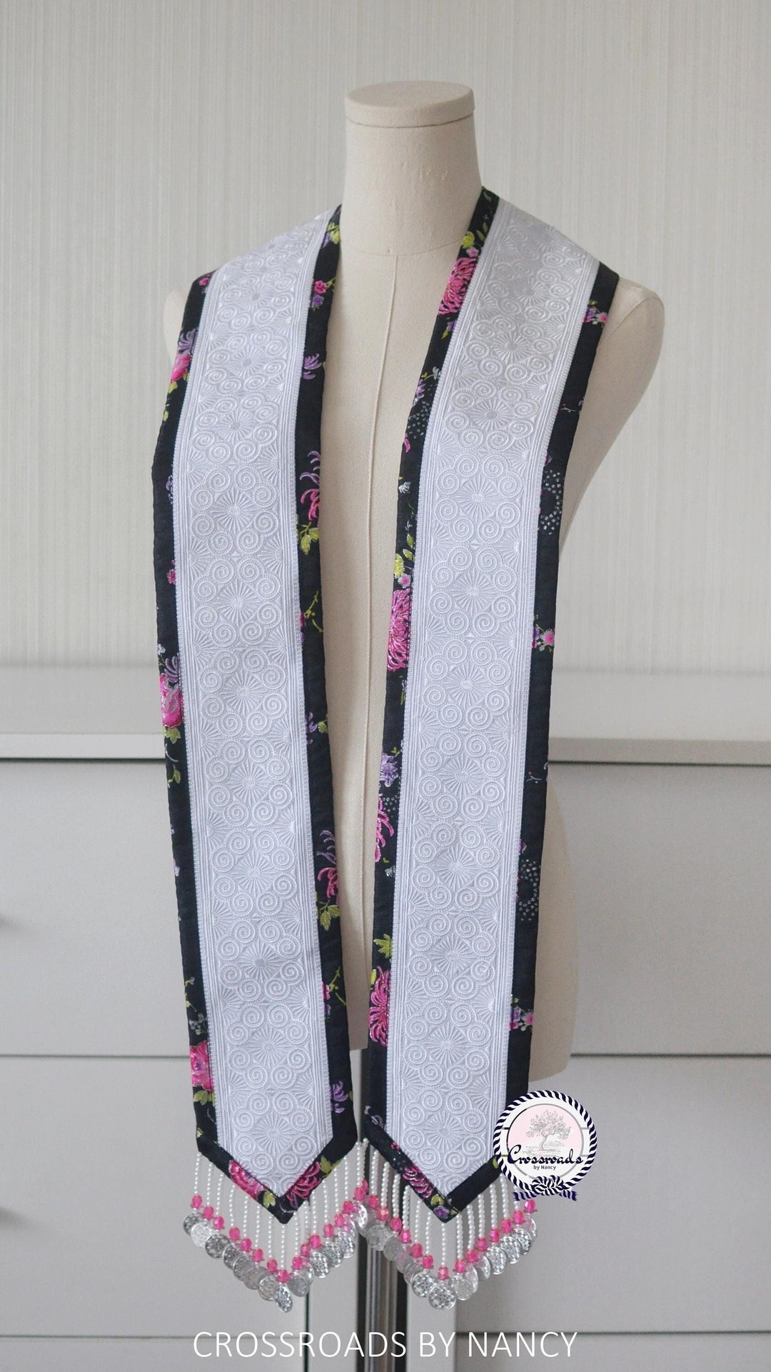 Hmong Embroidery Graduation Stole White Glitter Floral Lis Loos ...