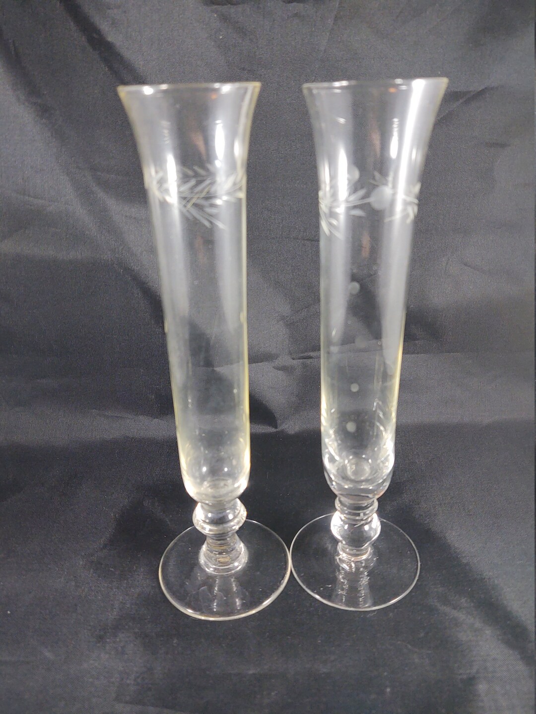 Willow Moon 8'' Vases Pioneer Japan - Etsy