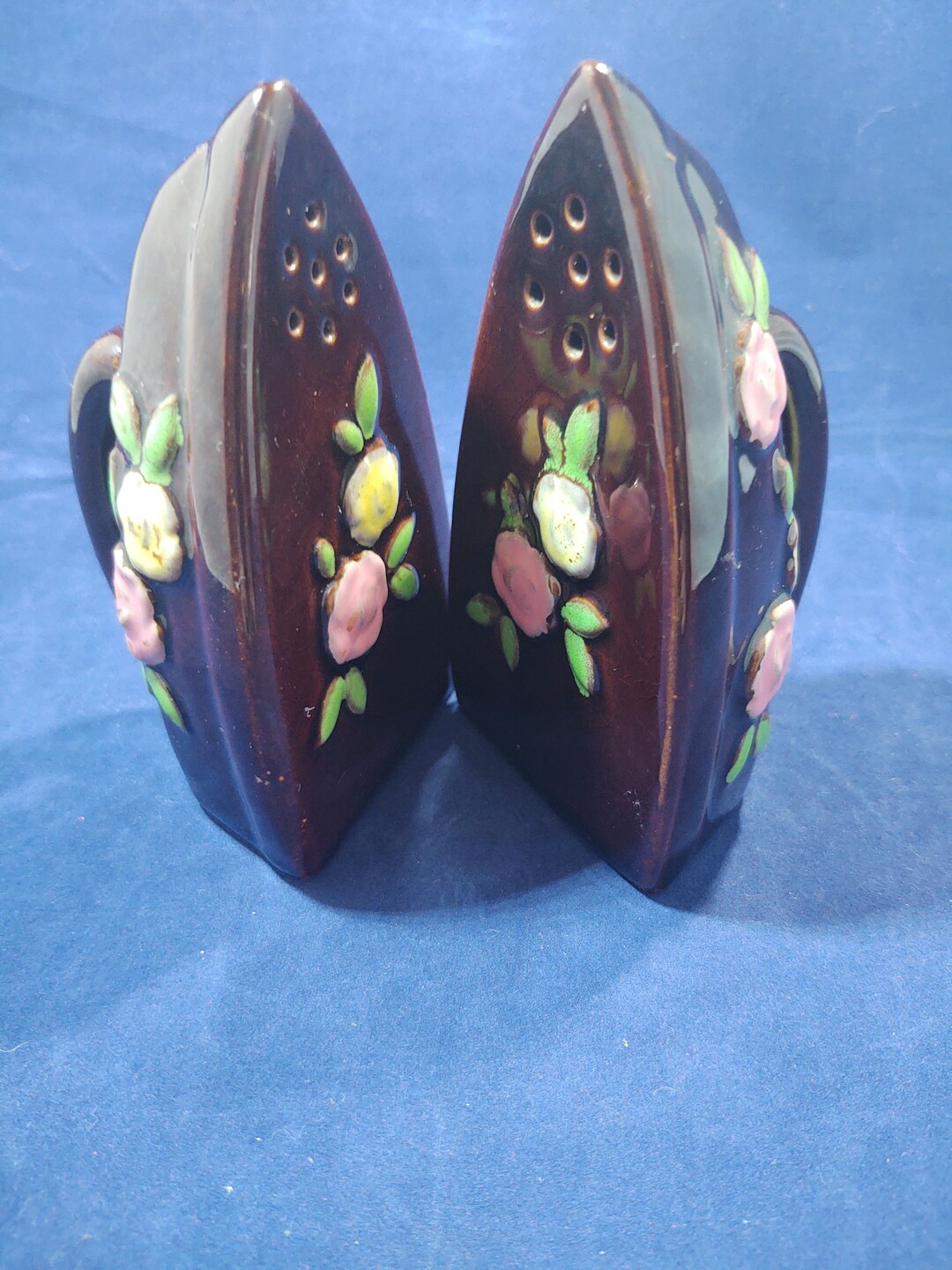 Vintage Steam Iron Salt and Pepper Shakers - Etsy