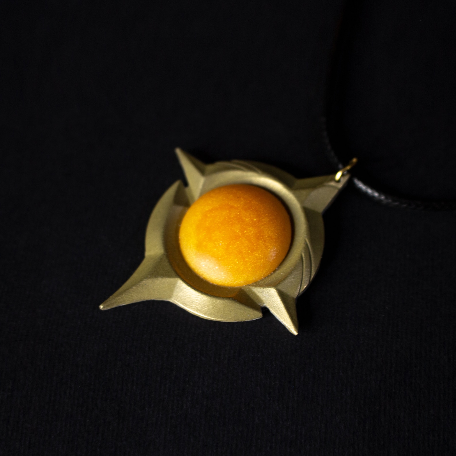 Diana and Leona Resin Necklaces From League of Legends LOL, Love and ...