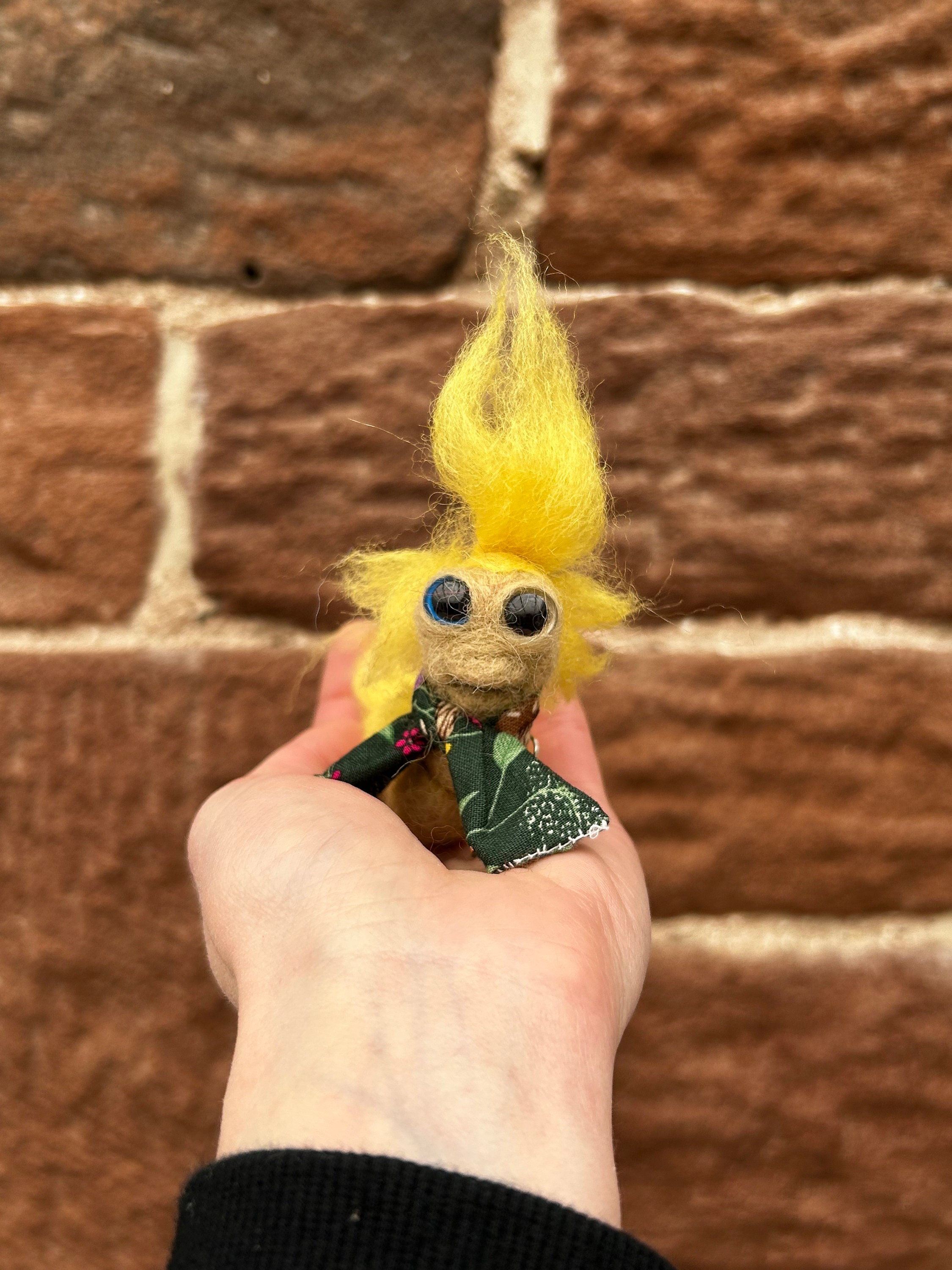 Yellow Bookworm (inspired by the Labyrinth) - Etsy