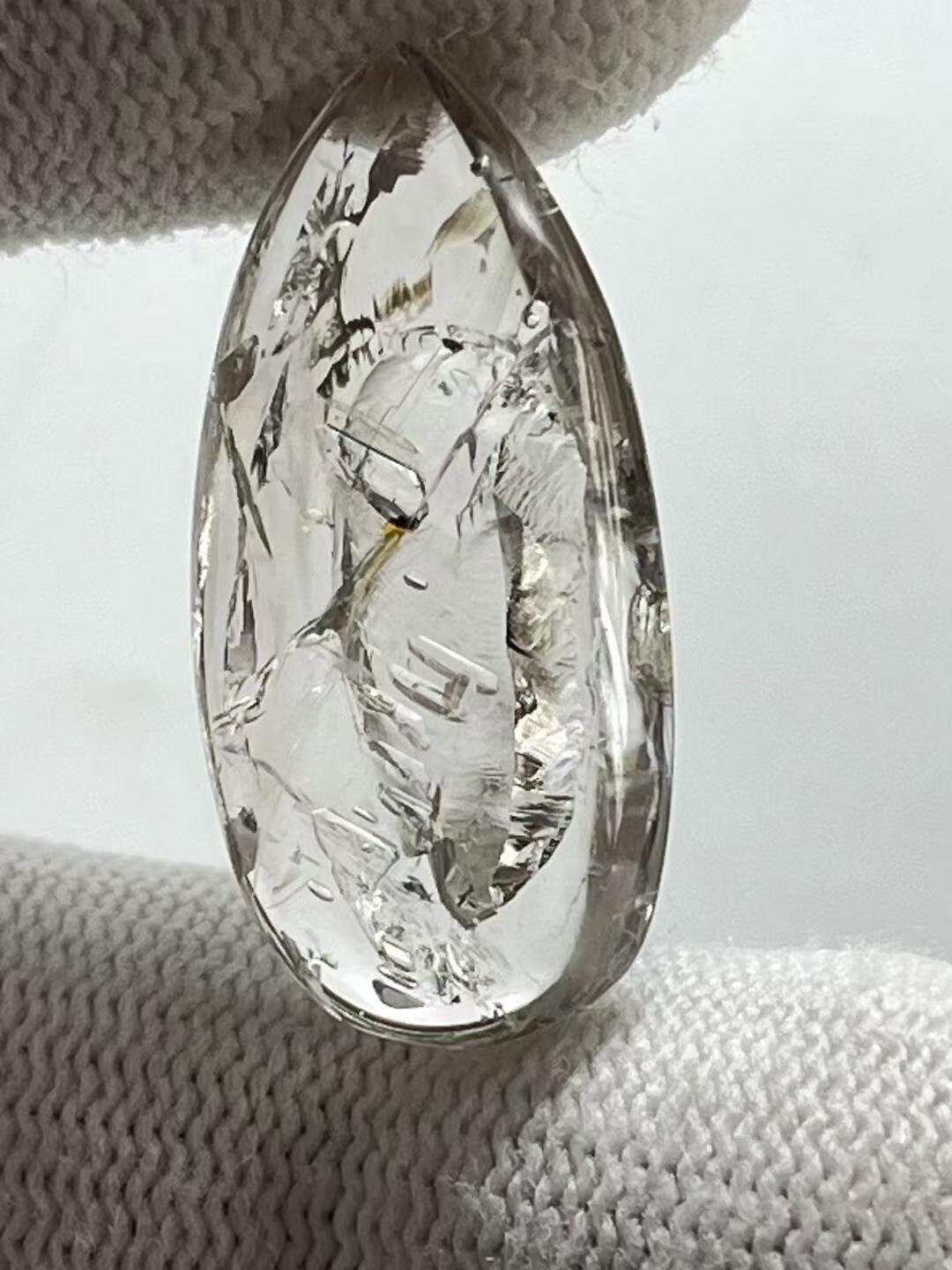 Clear Light Smoky Quartz Crystal With Inclusion of Cavities With Shpae ...