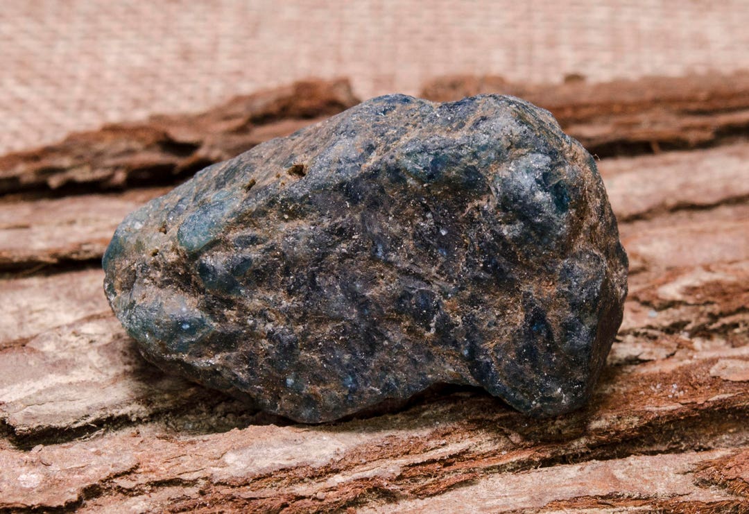 Natural Raw Blue Apatite Crystal,blue Apatite,natural Apatite,raw ...