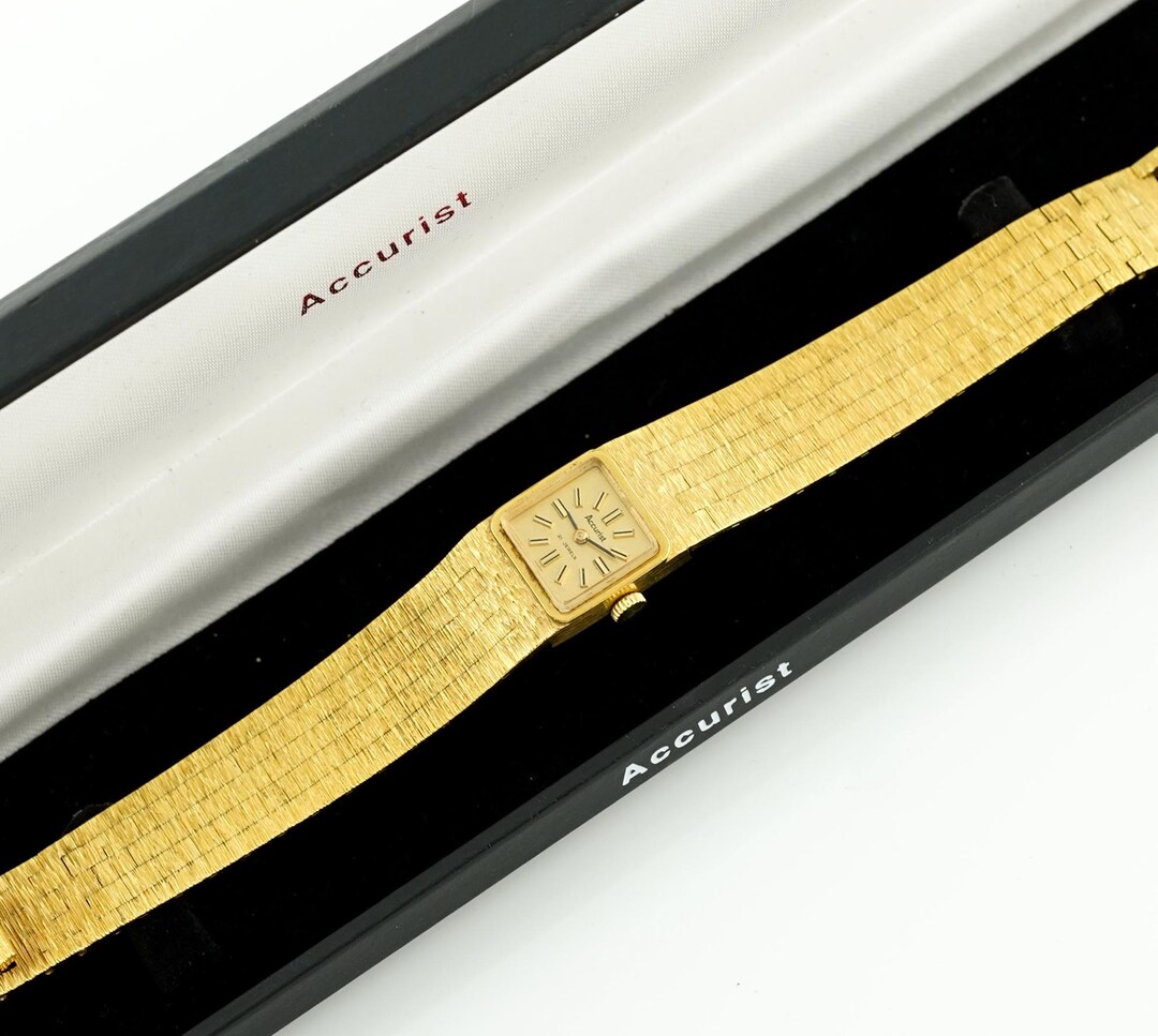 Vintage 1970s Accurist Square Dail Watch, Women's Gold Tone 17 Jewels ...