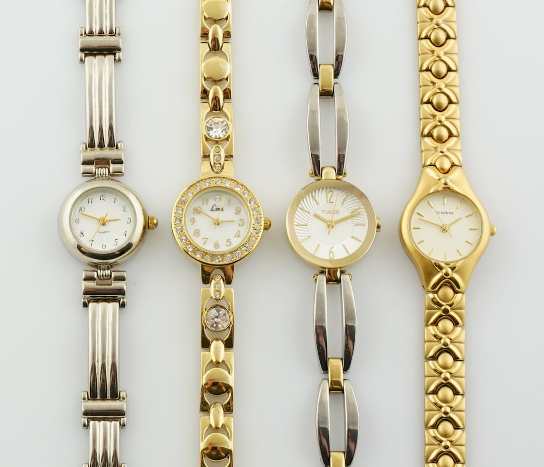 Vintage Women's Timex Watch, Sekonda Two-tone Womens Watch, Thin Ladies ...