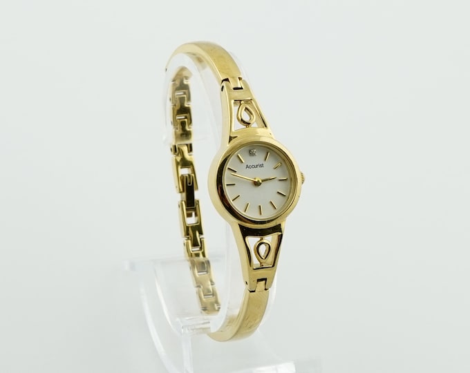 Thin Ladies Accurist Wristwatch, Gold Plated Accurist Womens Watch ...