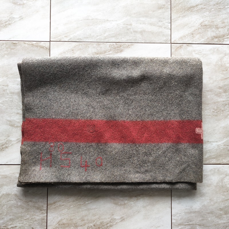 Swiss Cross Rug - Etsy