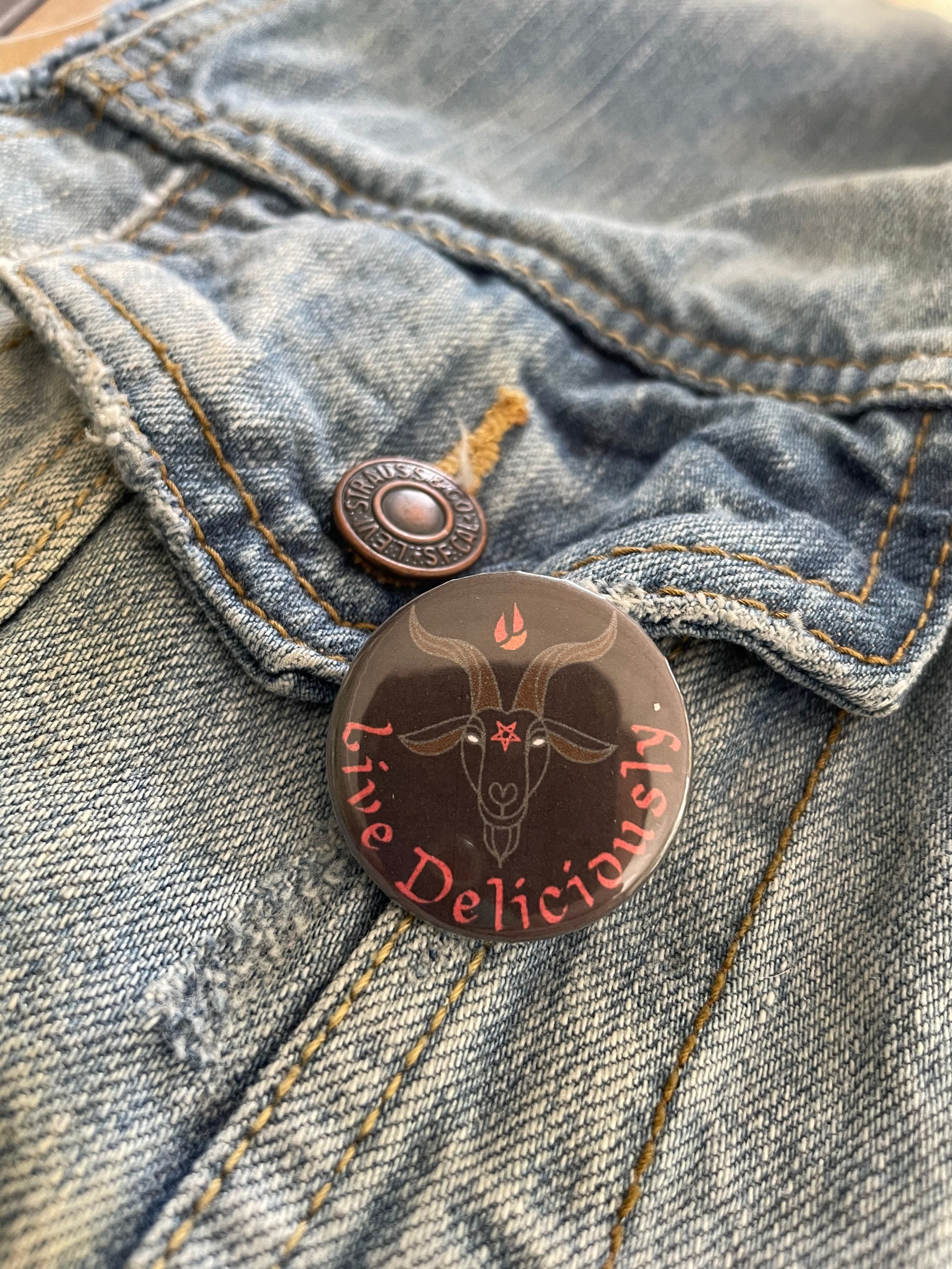 Live Deliciously Pin-back Button - Etsy