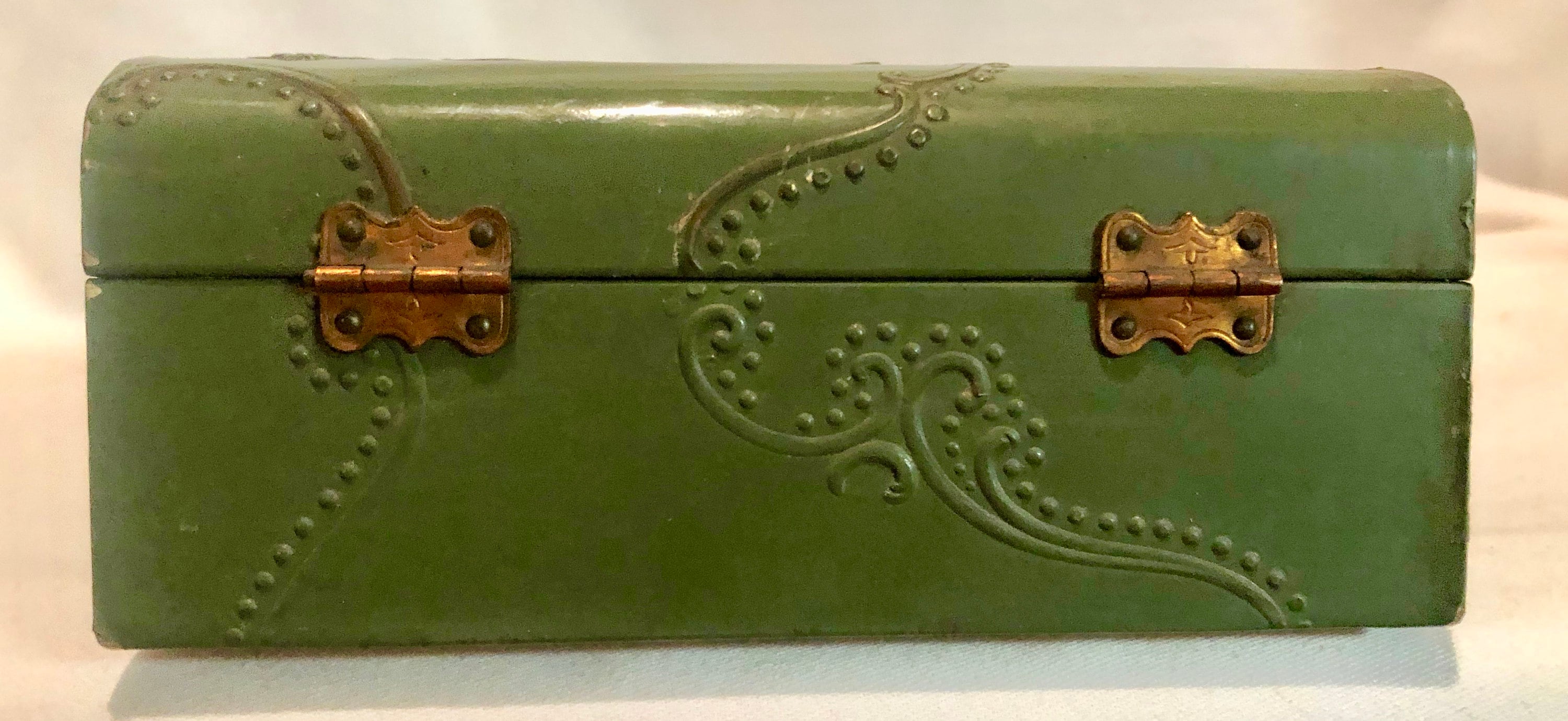 Antique Victorian Style Green Handkerchief Box