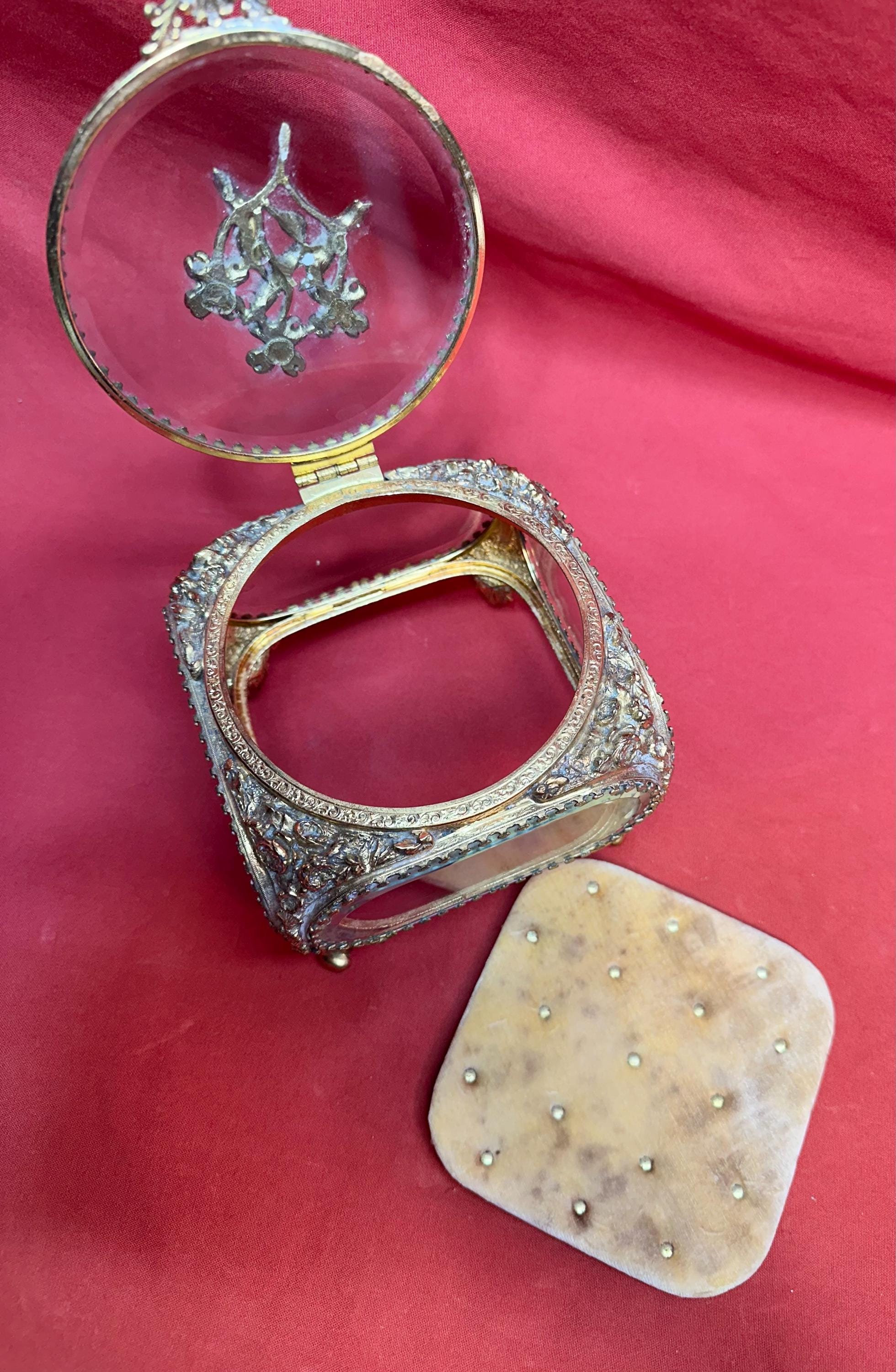 Vintage Clear Glass and Gold Scroll /floral Jewelry Dish/box - Etsy