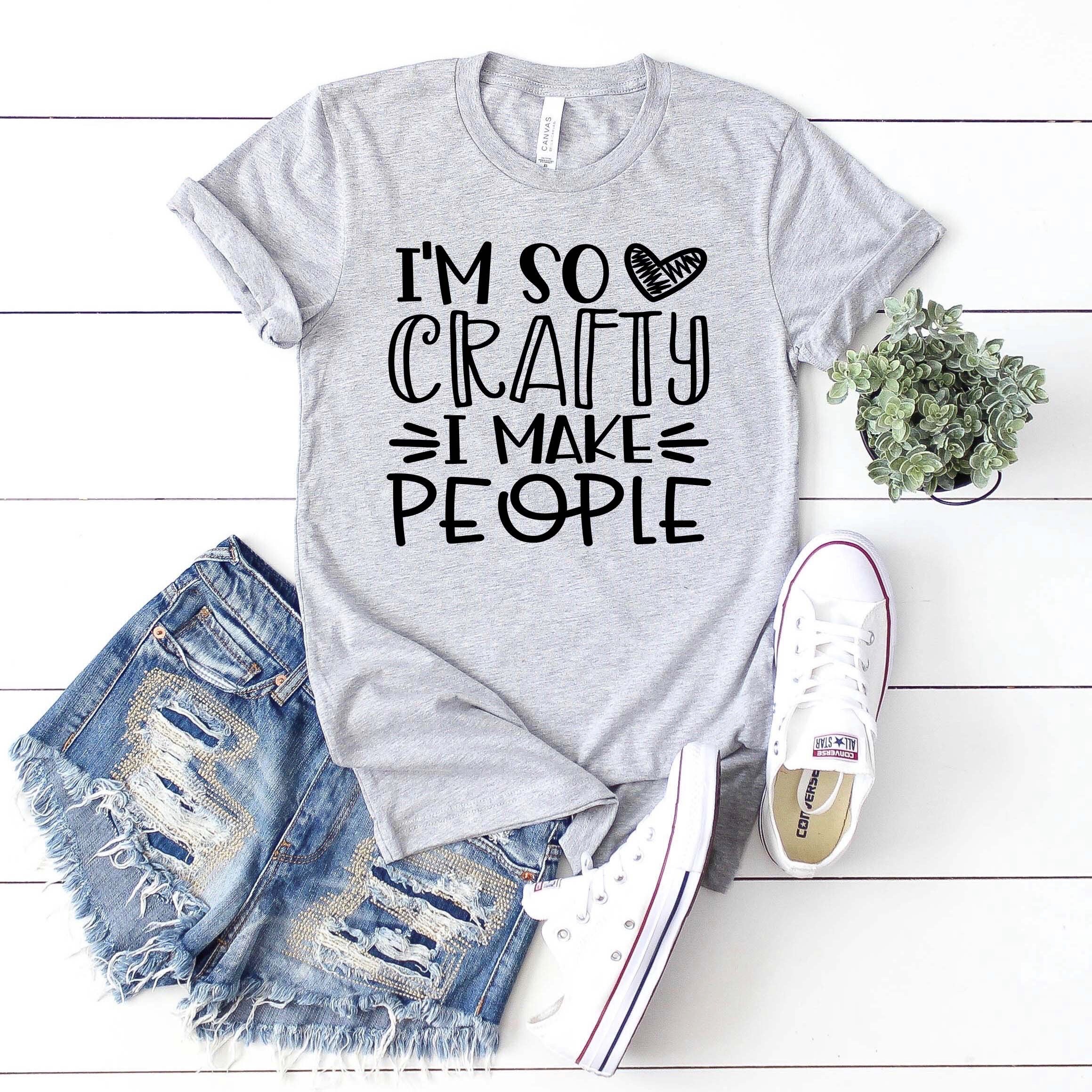 Creative Mom to Be Gift - I'm so Crafty Pregnancy Announcement Shirt ...