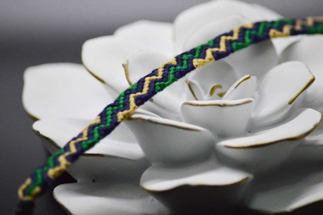 Ultimate Sports Mini Zig Zag Friendship Bracelets - Etsy