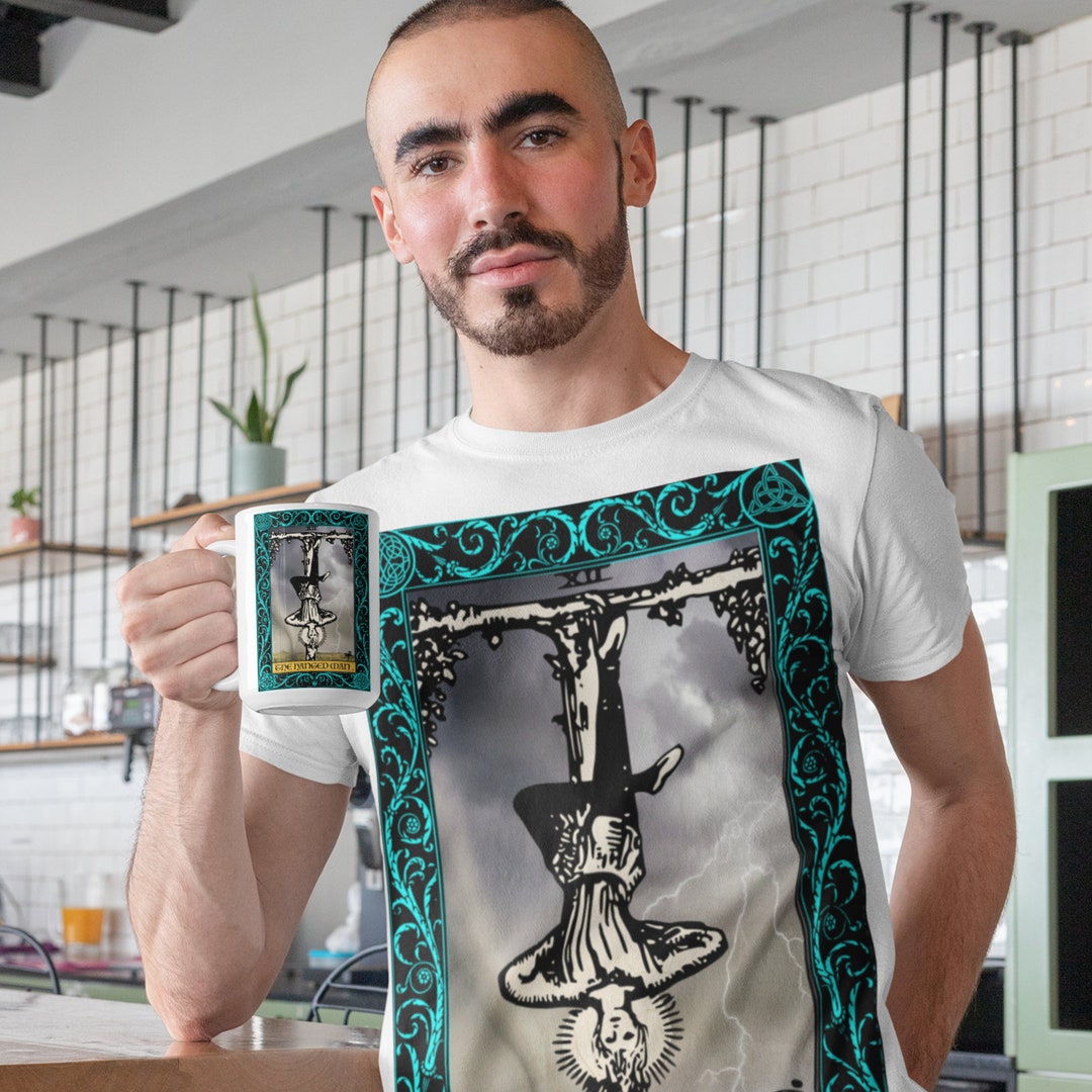 65 MCMLXV Unisex the Hanged Man Tarot Card Graphic T-shirt - Etsy