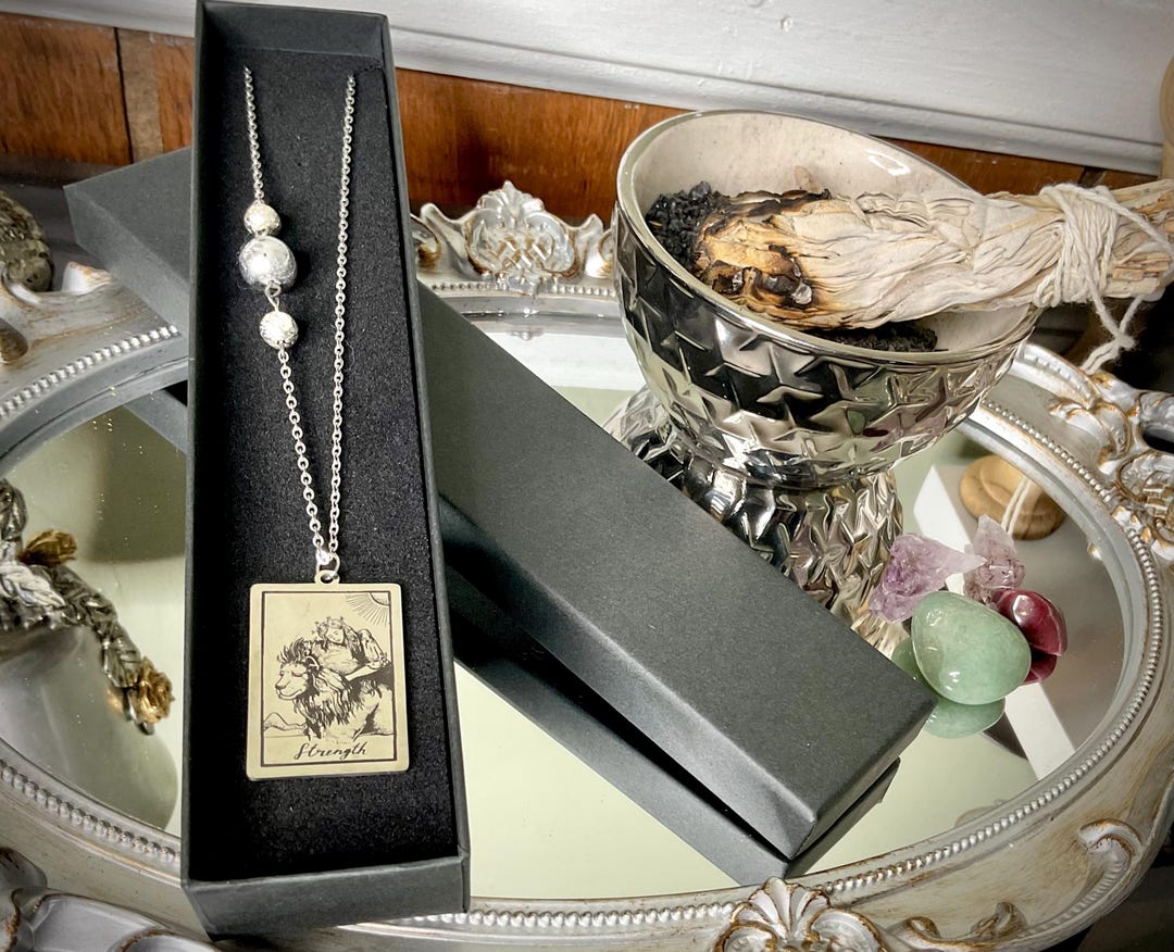 Strength Tarot Amulet - Etsy