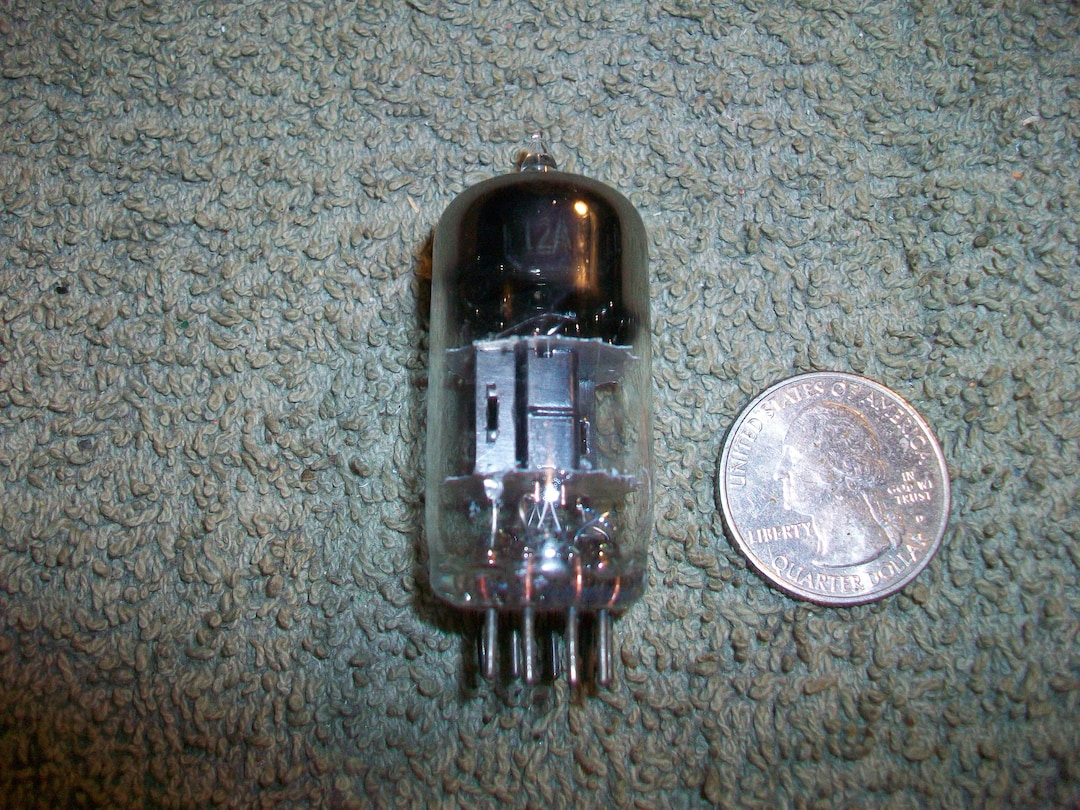 Lot of 20 9 Pin Style Vacuum Tubes, Radio Tubes for Use in Arts Crafts ...