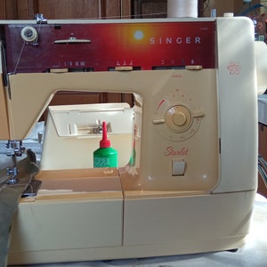 Machine à coudre Singer Starlet 495 bras libre entièrement révisée ...
