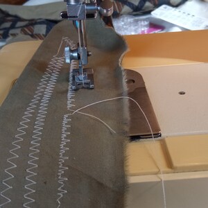 Machine à coudre Singer Starlet 495 bras libre entièrement révisée ...