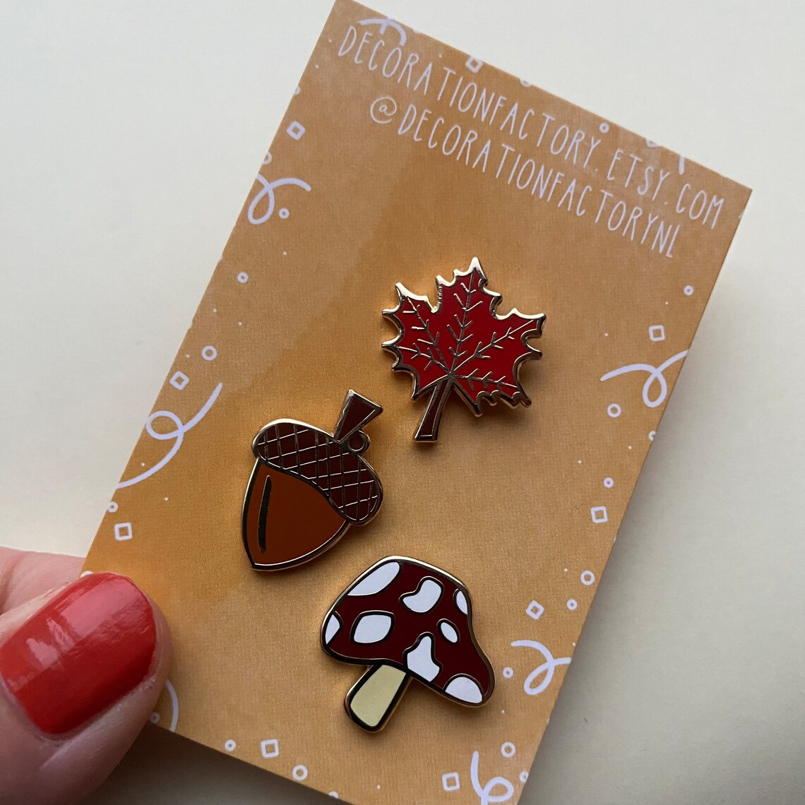 Acorn Enamel Pins // Hard Enamel Lapel Pin Gold Plated Fall - Etsy