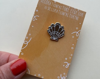 Beach Enamel Pin - Etsy