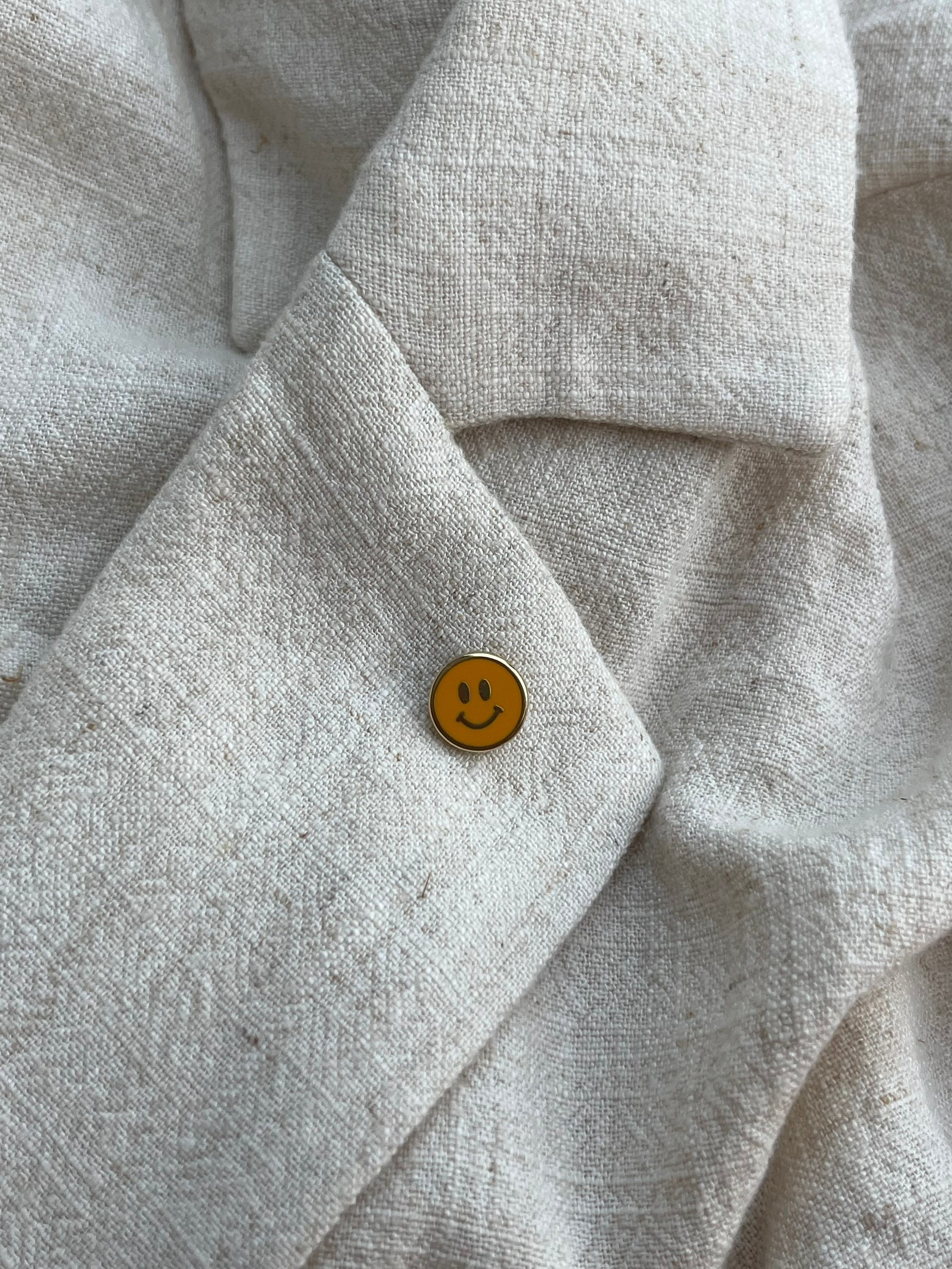Small Yellow Orange Smiley Enamel Pin // Smile Pin | Spread Happiness ...