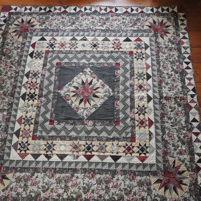 Medallion Quilt - Etsy UK