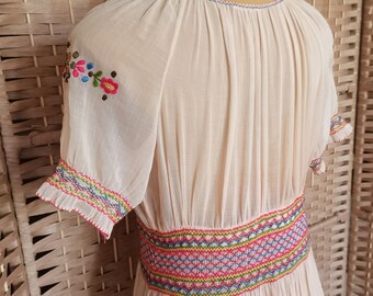 Vintage Antique 1920s 1930s Cotton Sheer Hungarian Folk Vintage Antique 1920s 1930s Cotton Sheer Hungarian Folk