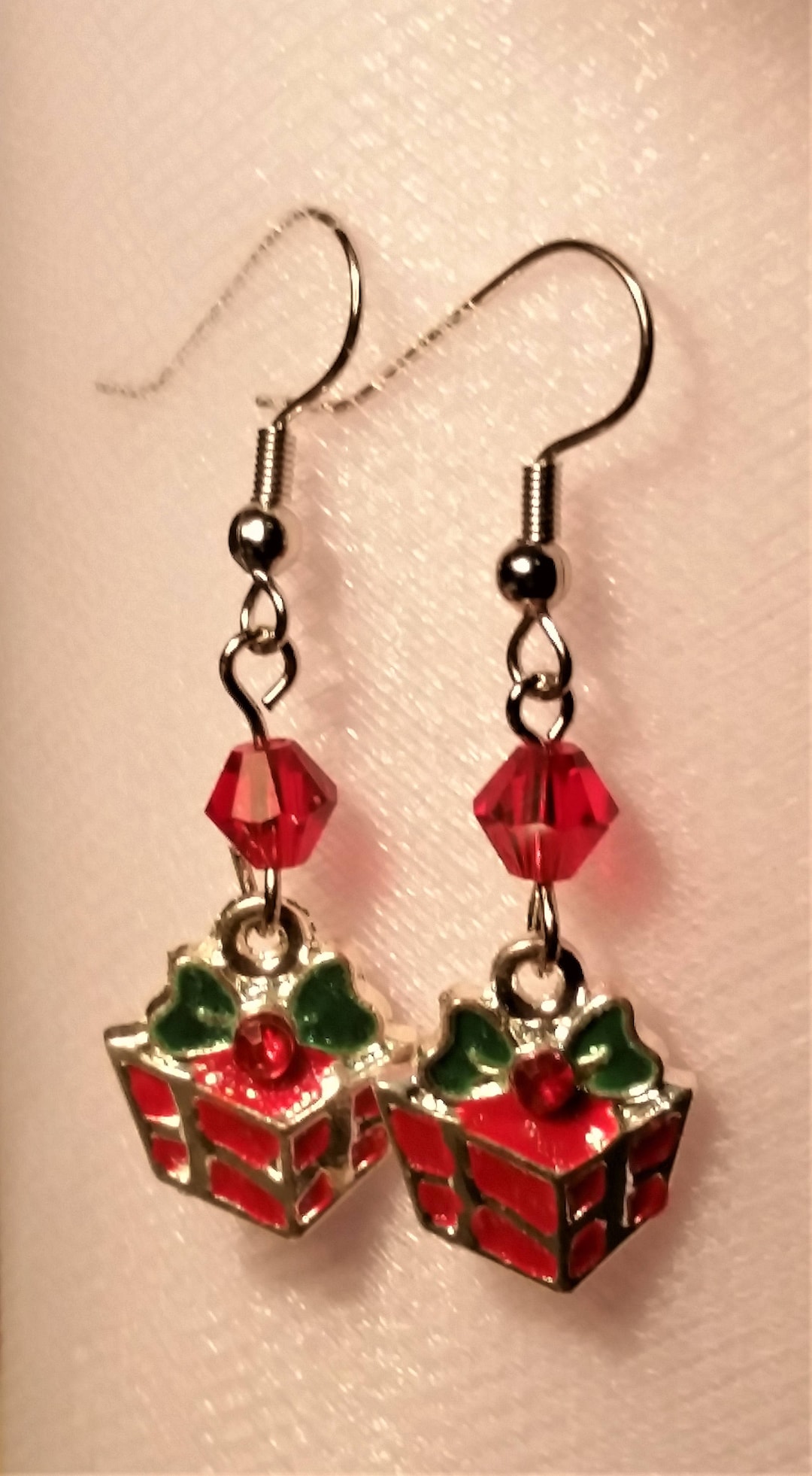 Present Box Enameled Charm Gift Boxes With Rhinestone on Bow With Red ...