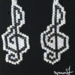 Treble Clef Bead Stitch Earrings - Etsy