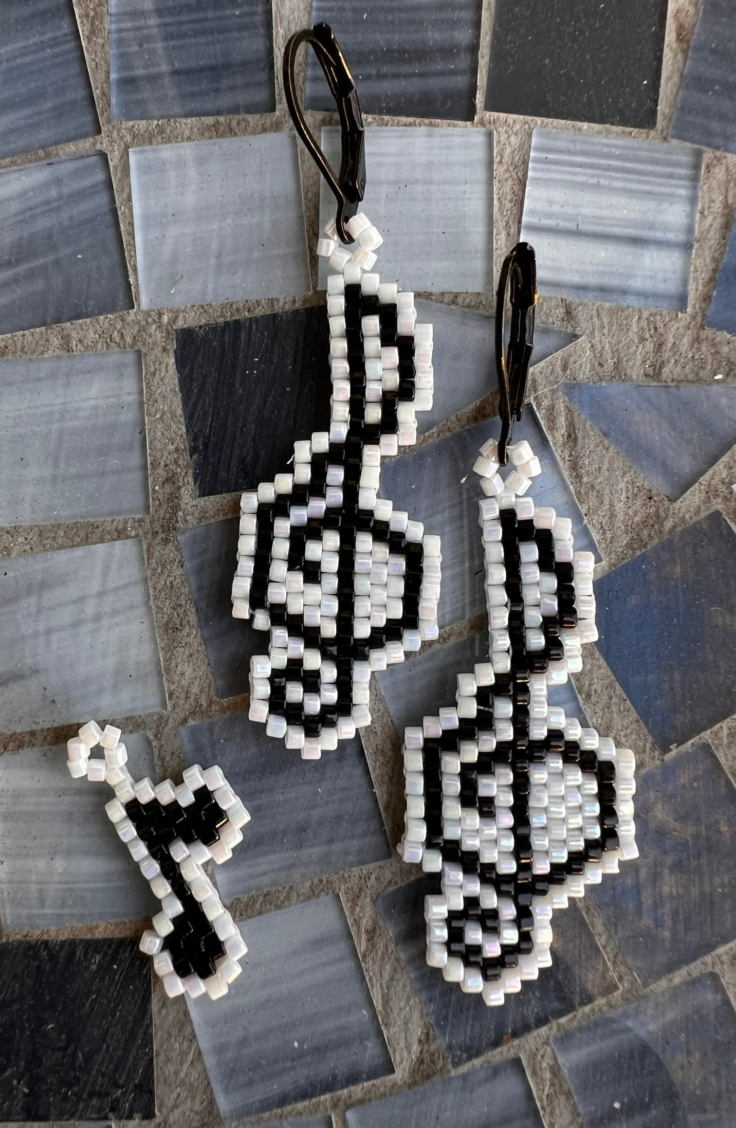 Treble Clef Bead Stitch Earrings - Etsy