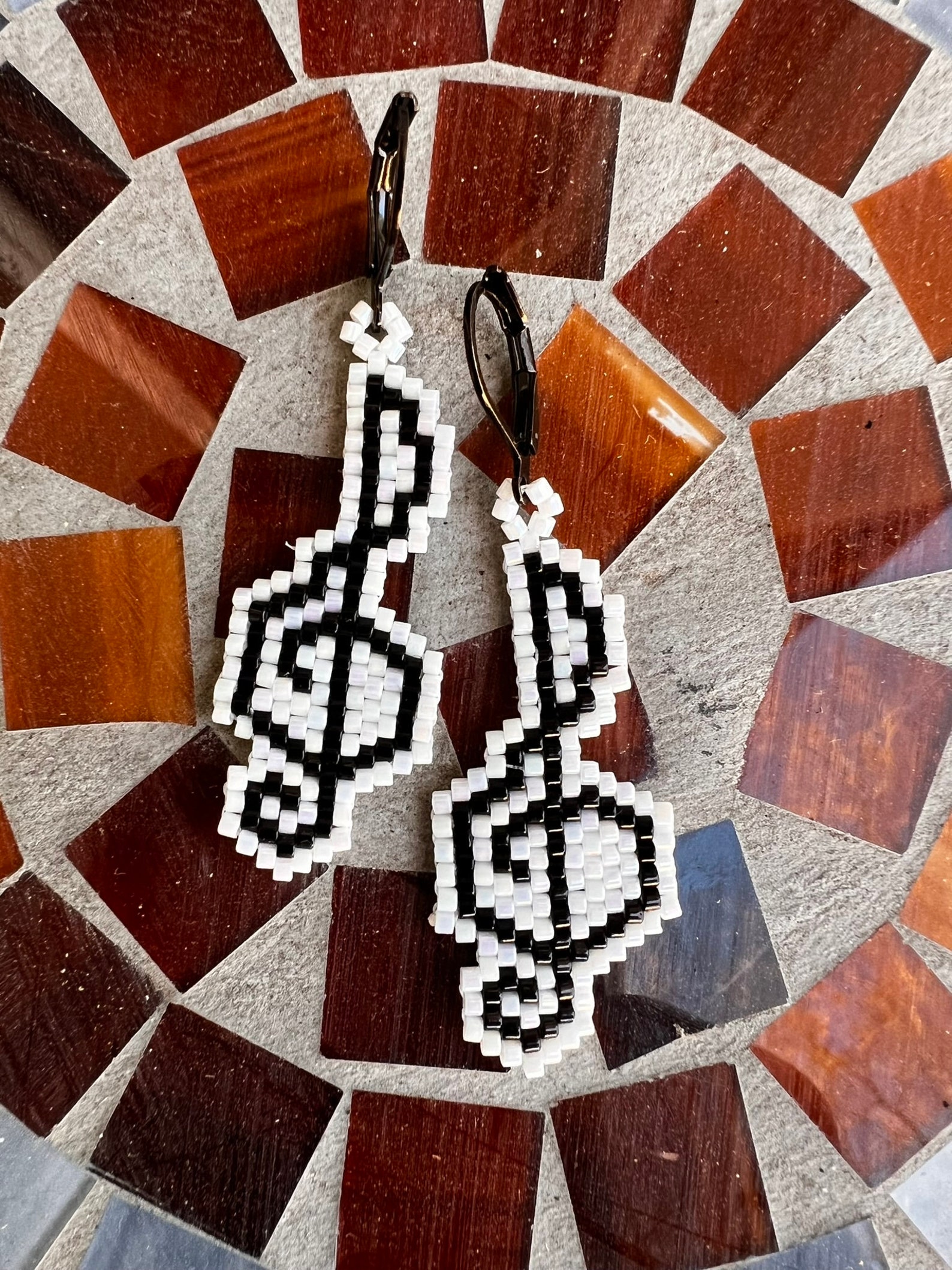 Treble Clef Bead Stitch Earrings - Etsy