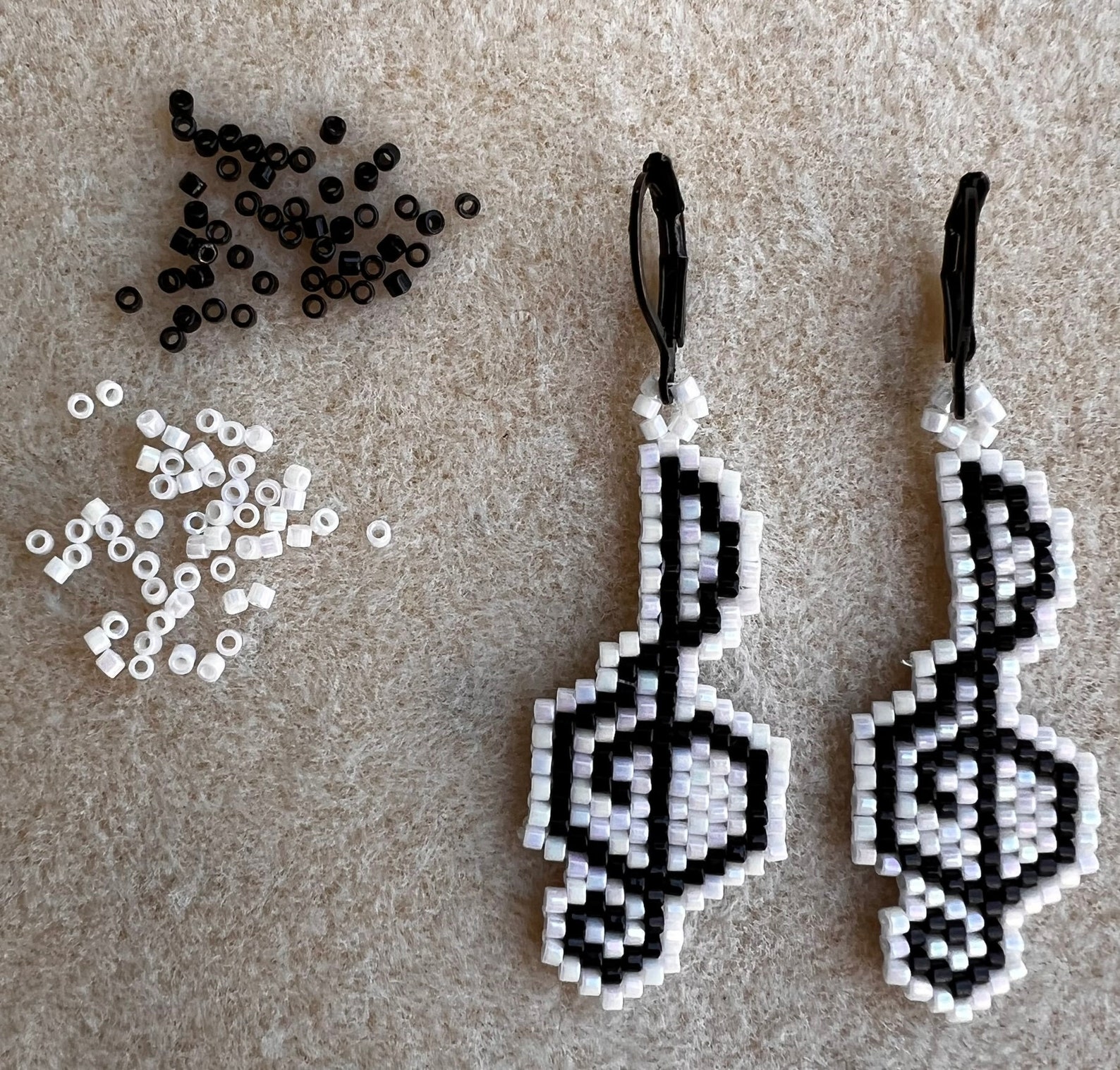 Treble Clef Bead Stitch Earrings - Etsy