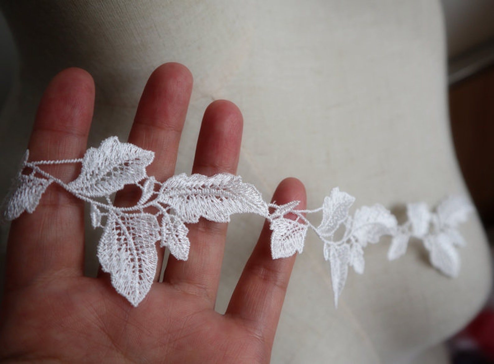 Off White Leaf Lace Trim by the Yard, Vintage Guipure Lace, 4.8 Cm Wide ...