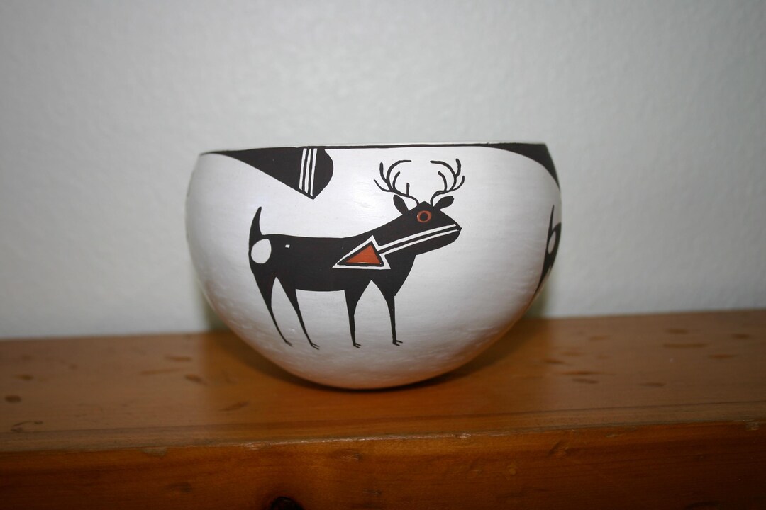 ACOMA Pottery Bowl - Heartline Deer by Delores Lewis - Etsy