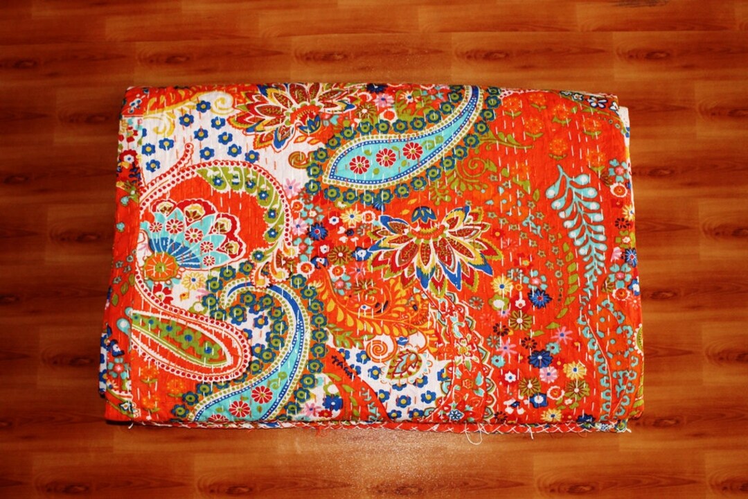 Paisley Print Cotton Kantha Quilt: Ralli Gudari Throw Blanket (90x108 ...