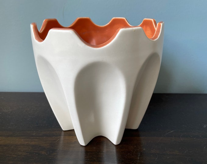 Vintage Red Wing Pottery Prismatique 793 Vase Geometric White Mandarin ...