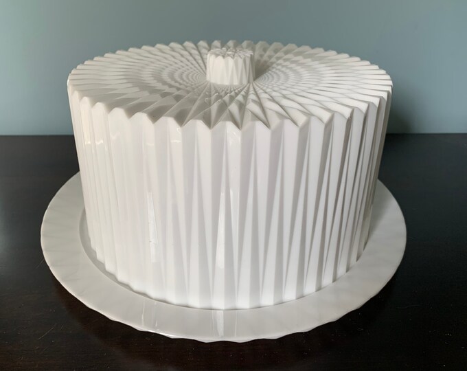 Vintage Plastic Cake Plate and Dome White Plastic Pressed Facets Faux ...